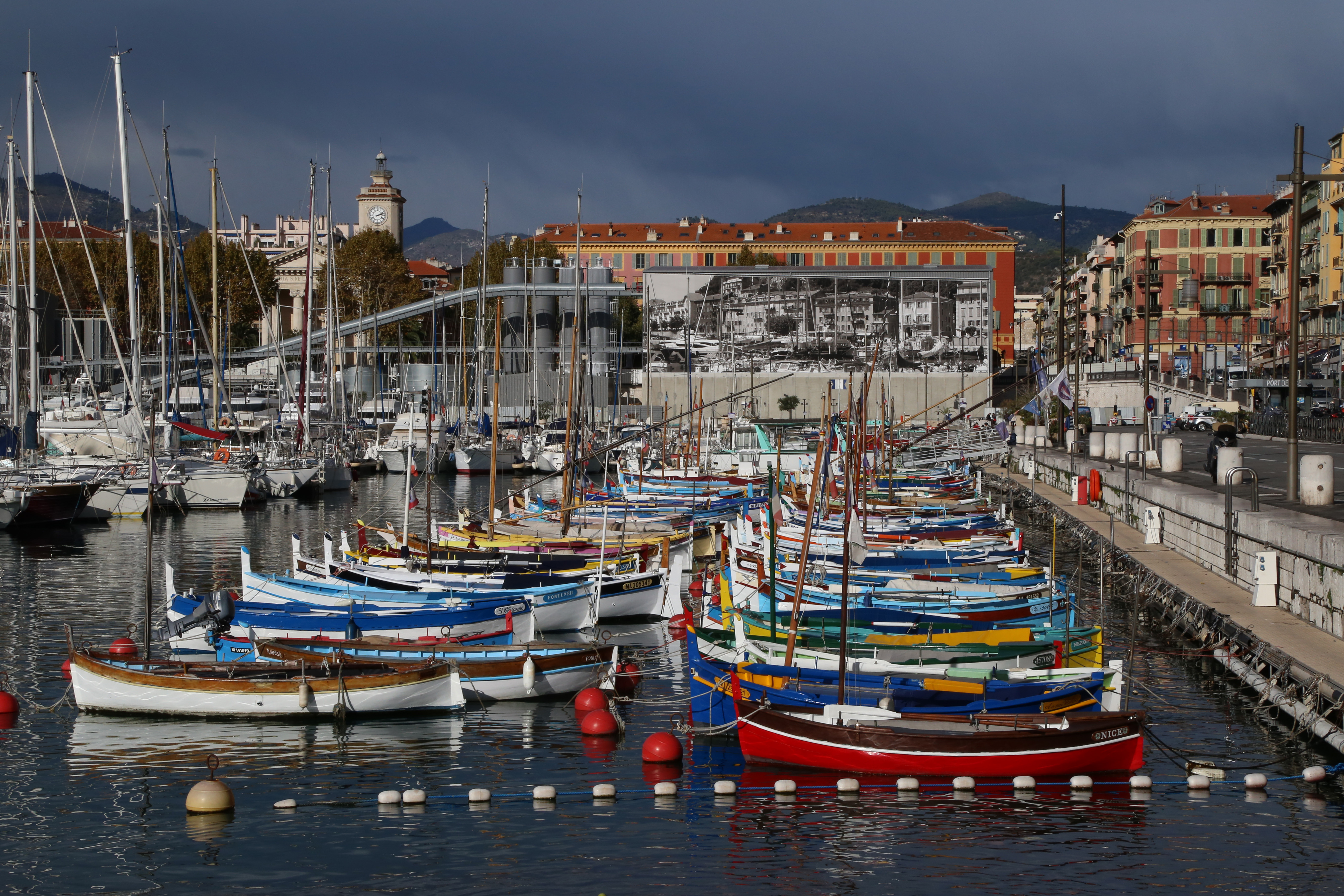 Withlocals Your Way! - Nice City Tour - Withlocals