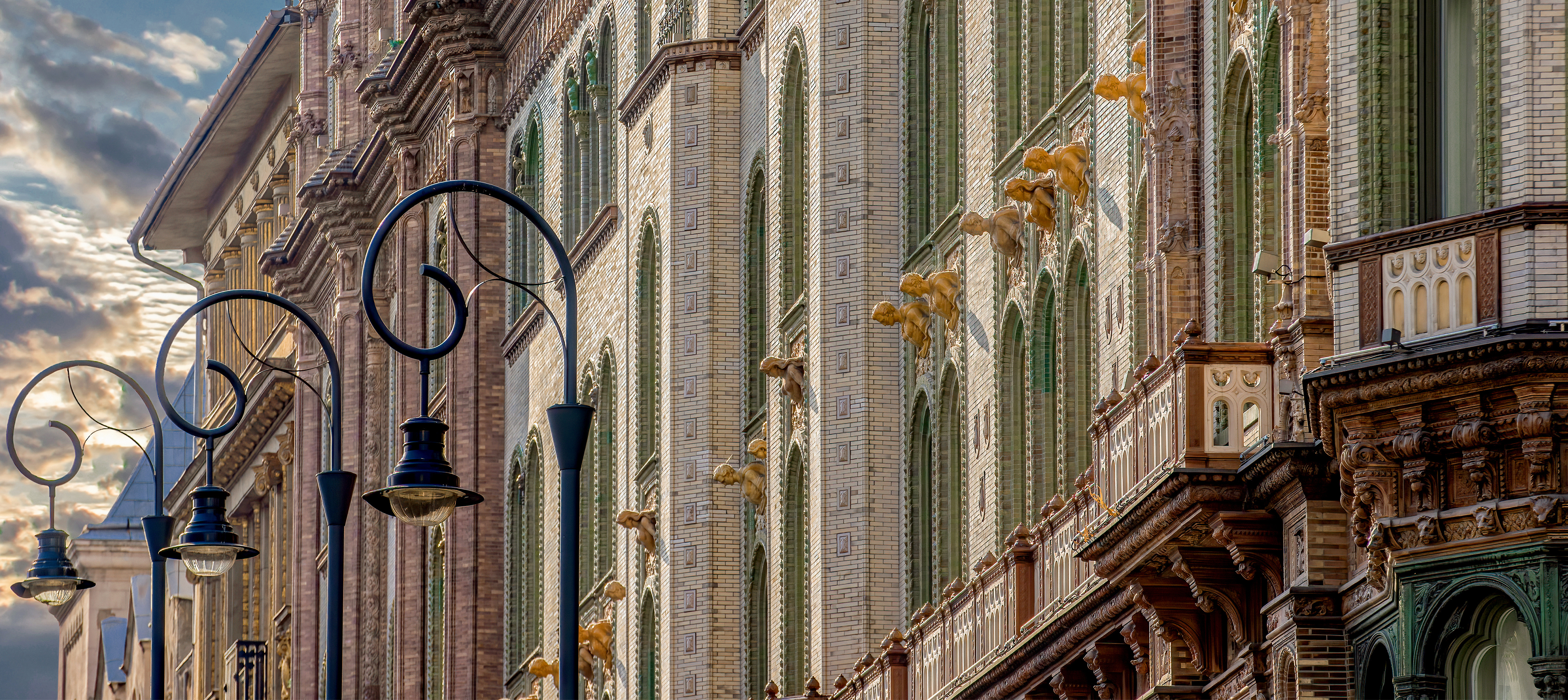 Treasures of Budapest: Art Nouveau Tour with a Local - Withlocals