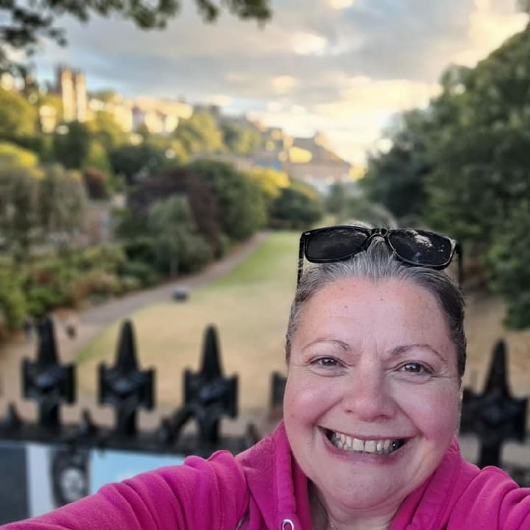 Michelle in Edinburgh - Private Tours with Local Hosts | Withlocals
