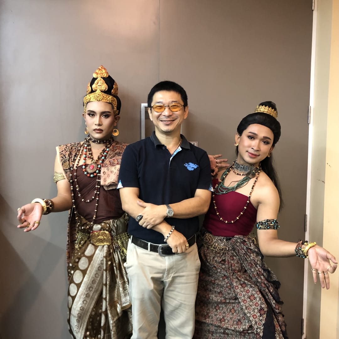 Akarin - History & Culture Host