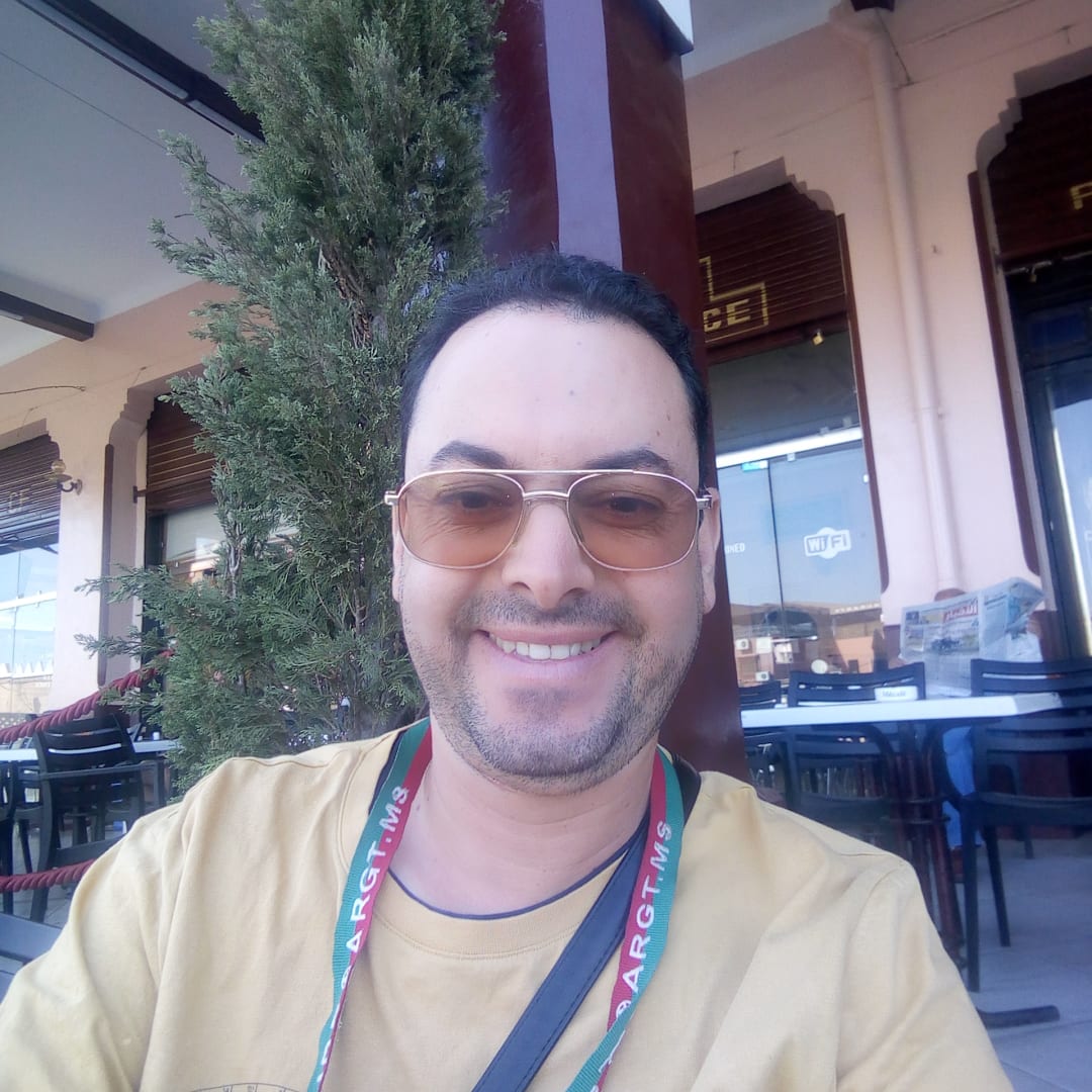 Adil - The Passionate Historian