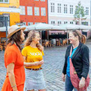 Enjoy a city like a local - unique things to do, private tours & home ...