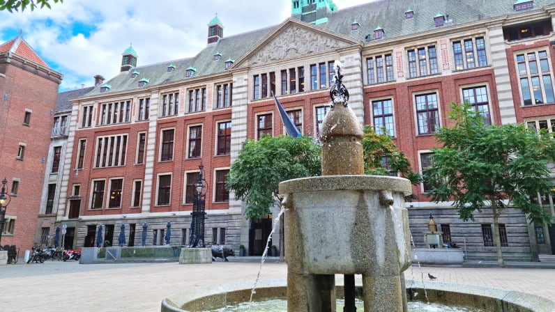 Amsterdam's Golden Age: A Walking Tour Through History - Withlocals