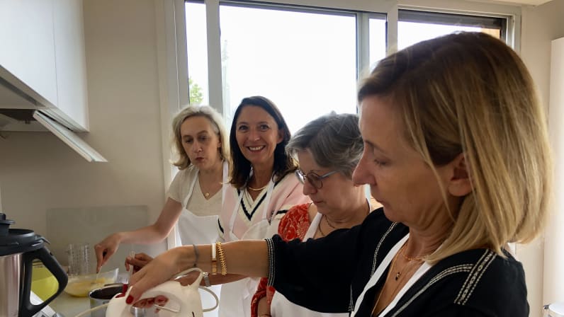 Croix rousse market and rooftop cooking class in Lyon - Withlocals