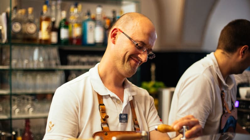 Mini-Breweries Tour with Unlimited Beer - Withlocals