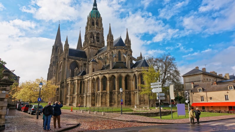 Highlights & Hidden Gems of Bayeux - Withlocals